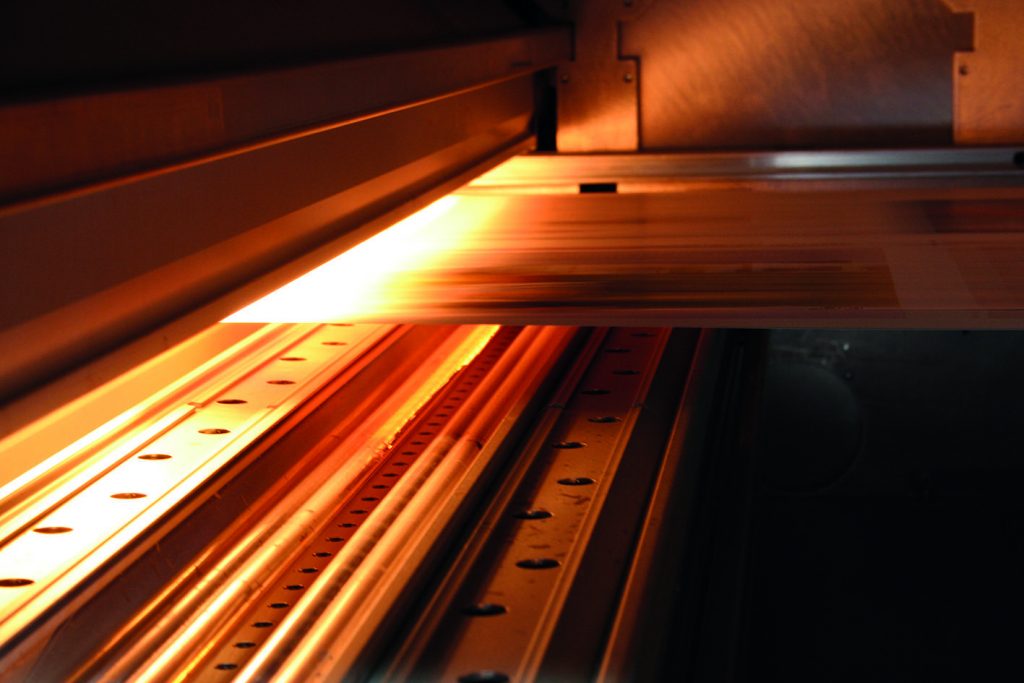 Ancillary equipment for sheetfed presses – Eltosch Grafix - CyanX